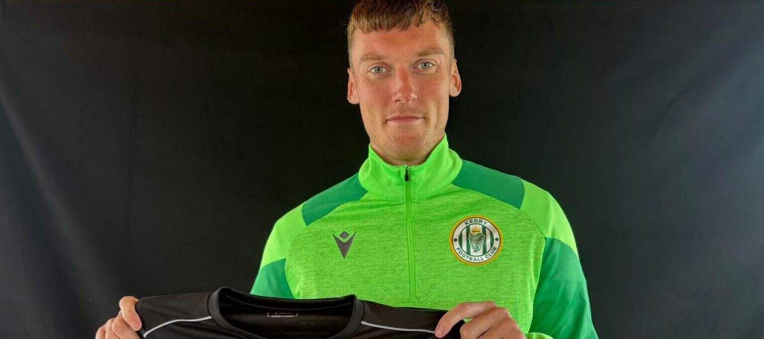 Goalkeeper Matthew Connor signs for Kerry FC